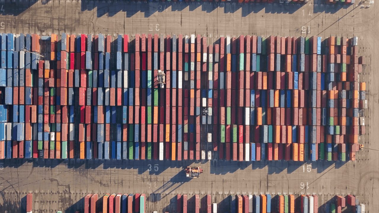 Incoterms CPT vs. CIP: Understanding the Key Differences - Aerodoc